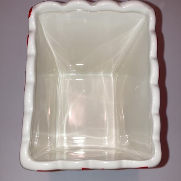 Rae Dunn | Kitchen | Rae Dunn Ceramic Popcorn Red Striped Bucket Bowl ...